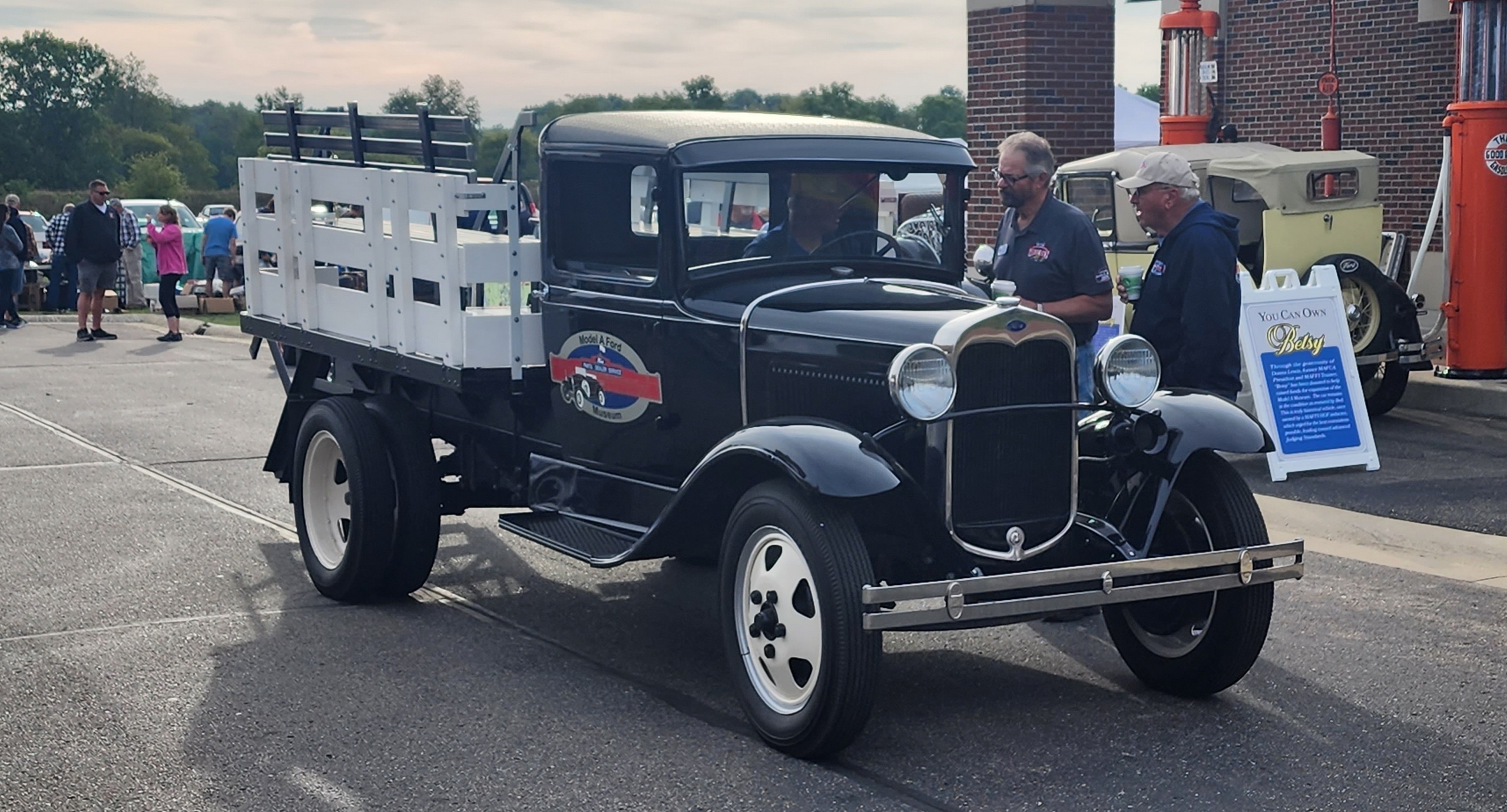 Meet Photos – Model A Restorers Club